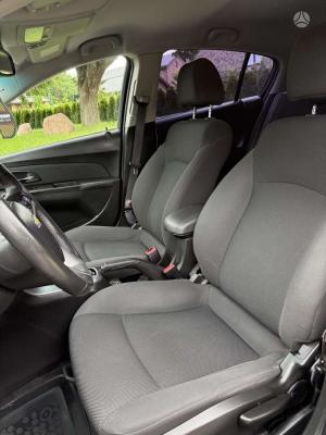 Pelēks Chevrolet Cruze 2012 Viļņa, ar dzinēja tilpumu 0.00 L un nobraukumu 210 tūkst. km par 4500 €, foto 11 vietnē AUTOMOTO.COM.LV