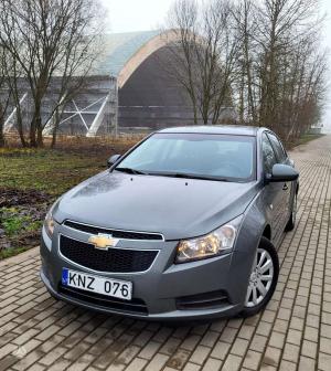 Pelēks Chevrolet Cruze 2013 Šauļi, ar dzinēja tilpumu 1.70 L un nobraukumu 170 tūkst. km par 2750 €, foto 11 vietnē AUTOMOTO.COM.LV