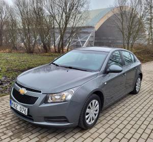 Pelēks Chevrolet Cruze 2013 Šauļi, ar dzinēja tilpumu 1.70 L un nobraukumu 170 tūkst. km par 2750 €, foto 13 vietnē AUTOMOTO.COM.LV