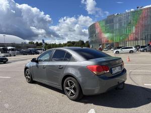 Pelēks Chevrolet Cruze 2010 Šauļi, ar dzinēja tilpumu 1.99 L un nobraukumu 284 tūkst. km par 2178 €, foto 8 vietnē AUTOMOTO.COM.LV