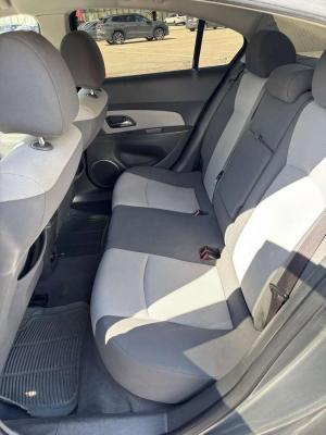 Pelēks Chevrolet Cruze 2010 Šauļi, ar dzinēja tilpumu 1.99 L un nobraukumu 284 tūkst. km par 2178 €, foto 12 vietnē AUTOMOTO.COM.LV