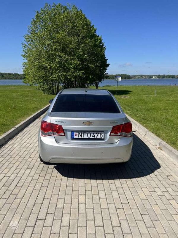 Pelēks Chevrolet Cruze 2011 Telšiai, ar dzinēja tilpumu 1.60 L un nobraukumu 164 tūkst. km par 3200 €, foto 4 vietnē AUTOMOTO.COM.LV
