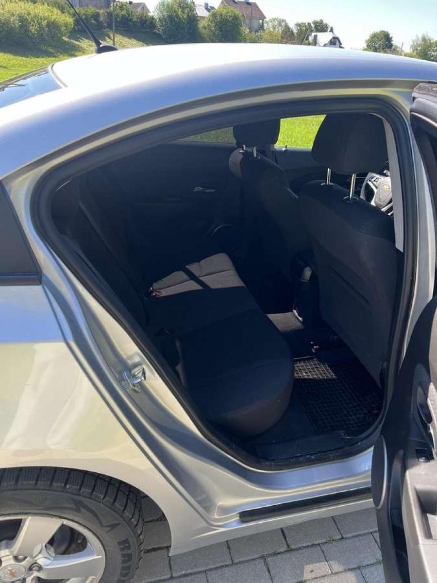 Pelēks Chevrolet Cruze 2011 Telšiai, ar dzinēja tilpumu 1.60 L un nobraukumu 164 tūkst. km par 3200 €, foto 11 vietnē AUTOMOTO.COM.LV