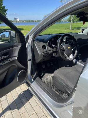 Pelēks Chevrolet Cruze 2011 Telšiai, ar dzinēja tilpumu 1.60 L un nobraukumu 164 tūkst. km par 3200 €, foto 16 vietnē AUTOMOTO.COM.LV