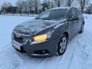 Pelēks Chevrolet Cruze 2012 Kauņa, ar dzinēja tilpumu 1.80 L un nobraukumu 198 tūkst. km par 2800 €, foto 2 vietnē AUTOMOTO.COM.LV