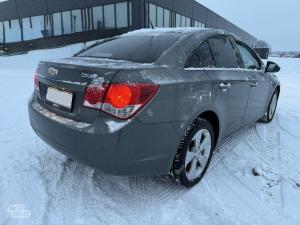 Pelēks Chevrolet Cruze 2012 Kauņa, ar dzinēja tilpumu 1.80 L un nobraukumu 198 tūkst. km par 2800 €, foto 8 vietnē AUTOMOTO.COM.LV