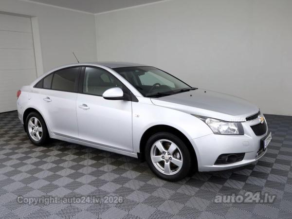 Grey Chevrolet Cruze 2012 in Tallinn, with an engine capacity of 1.80 L and mileage of 148 thousand km for 1999 €, photo 1 on AUTOMOTO.COM.LV