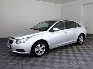 Pelēks Chevrolet Cruze 2012 Tallina, ar dzinēja tilpumu 1.80 L un nobraukumu 148 tūkst. km par 1999 €, foto 2 vietnē AUTOMOTO.COM.LV