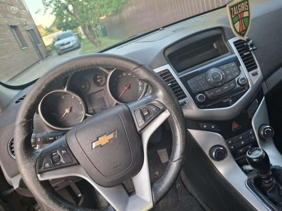 Pelēks Chevrolet Cruze 2012 Kauņa, ar dzinēja tilpumu 2.00 L un nobraukumu 254 tūkst. km par 1799 €, foto 7 vietnē AUTOMOTO.COM.LV