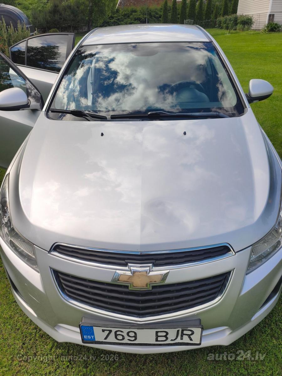 Pelēks Chevrolet Cruze 2013 Tallina, ar dzinēja tilpumu 1.60 L un nobraukumu 216 tūkst. km par 1700 €, foto 8 vietnē AUTOMOTO.COM.LV