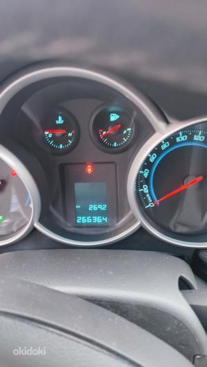 Pelēks Chevrolet Cruze 2013 Tallina, ar dzinēja tilpumu 0.00 L un nobraukumu 267 tūkst. km par 6000 €, foto 18 vietnē AUTOMOTO.COM.LV