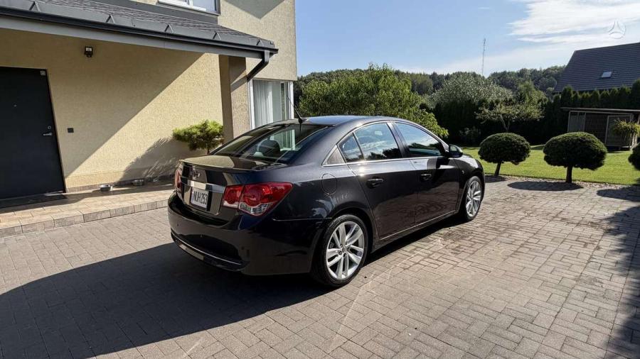 Pelēks Chevrolet Cruze 2014 Alīta, ar dzinēja tilpumu 1.36 L un nobraukumu 67 tūkst. km par 4200 €, foto 6 vietnē AUTOMOTO.COM.LV