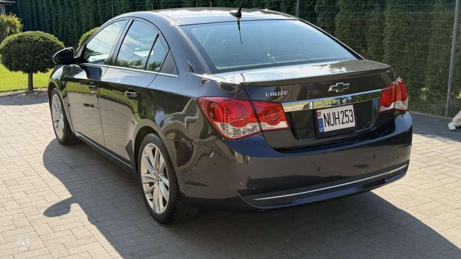 Pelēks Chevrolet Cruze 2014 Alīta, ar dzinēja tilpumu 1.36 L un nobraukumu 67 tūkst. km par 4200 €, foto 8 vietnē AUTOMOTO.COM.LV