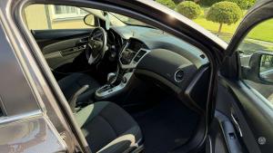 Pelēks Chevrolet Cruze 2014 Alīta, ar dzinēja tilpumu 1.36 L un nobraukumu 67 tūkst. km par 4200 €, foto 13 vietnē AUTOMOTO.COM.LV