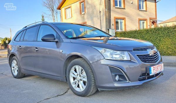 Pelēks Chevrolet Cruze 2013 Biržai, ar dzinēja tilpumu 1.70 L un nobraukumu 192 tūkst. km par 2650 €, foto 2 vietnē AUTOMOTO.COM.LV