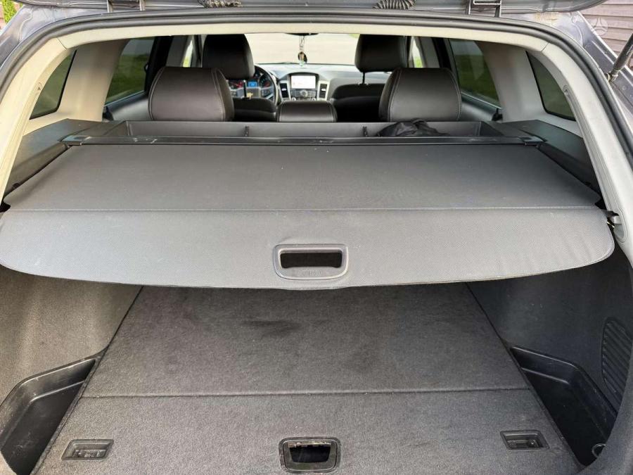 Grey Chevrolet Cruze 2013 in Klaipeda, with an engine capacity of 2.00 L and mileage of 276 thousand km for 2850 €, photo 16 on AUTOMOTO.COM.LV