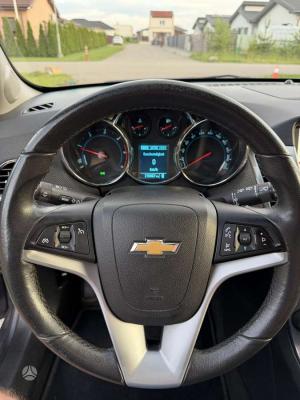 Grey Chevrolet Cruze 2013 in Klaipeda, with an engine capacity of 2.00 L and mileage of 276 thousand km for 2850 €, photo 21 on AUTOMOTO.COM.LV