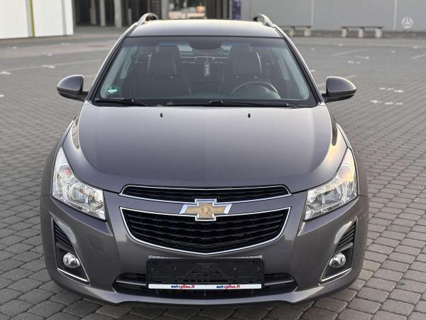 Pelēks Chevrolet Cruze 2013 Raseiniai, ar dzinēja tilpumu 2.00 L un nobraukumu 223 tūkst. km par 4300 €, foto 3 vietnē AUTOMOTO.COM.LV