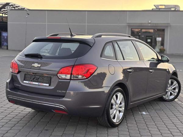 Pelēks Chevrolet Cruze 2013 Raseiniai, ar dzinēja tilpumu 2.00 L un nobraukumu 223 tūkst. km par 4300 €, foto 10 vietnē AUTOMOTO.COM.LV