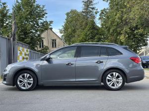 Grey Chevrolet Cruze 2013 in Siauliai, with an engine capacity of 1.69 L and mileage of 264 thousand km for 4350 €, photo 8 on AUTOMOTO.COM.LV