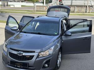 Grey Chevrolet Cruze 2013 in Siauliai, with an engine capacity of 1.69 L and mileage of 264 thousand km for 4350 €, photo 17 on AUTOMOTO.COM.LV