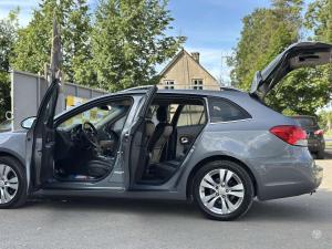 Grey Chevrolet Cruze 2013 in Siauliai, with an engine capacity of 1.69 L and mileage of 264 thousand km for 4350 €, photo 19 on AUTOMOTO.COM.LV