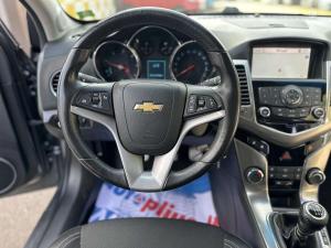 Grey Chevrolet Cruze 2013 in Siauliai, with an engine capacity of 1.69 L and mileage of 264 thousand km for 4350 €, photo 23 on AUTOMOTO.COM.LV