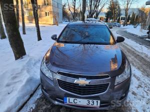 Grey Chevrolet Cruze 2013 in Riga, with an engine capacity of 2.00 L and mileage of 215 thousand km for 5000 €, photo 1 on AUTOMOTO.COM.LV