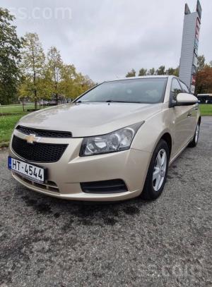 Chevrolet Cruze 2011 in Riga, with an engine capacity of 1.60 L and mileage of 93 thousand km for 3200 €, photo 1 on AUTOMOTO.COM.LV