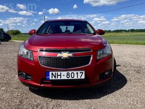 Красный Шевроле Круз 2010 в Талси, объемом двигателя 2.00 л и пробегом 250 тыс. км за 2999 €, фото 9 на AUTOMOTO.COM.LV