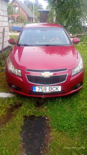 Красный Шевроле Круз 2010 в Таллин, объемом двигателя 83.00 л и пробегом 88 тыс. км за 4900 €, фото 7 на AUTOMOTO.COM.LV