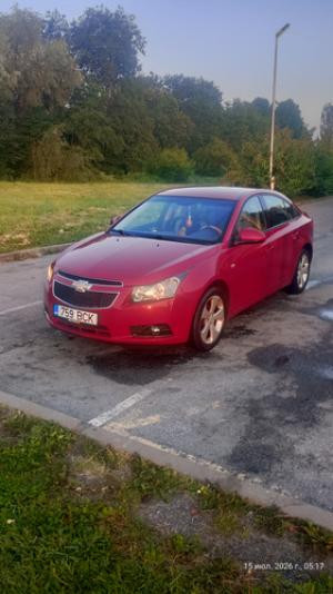 Sarkans Chevrolet Cruze 2010 Tallina, ar dzinēja tilpumu 0.00 L un nobraukumu 88 tūkst. km par 2400 €, foto 9 vietnē AUTOMOTO.COM.LV