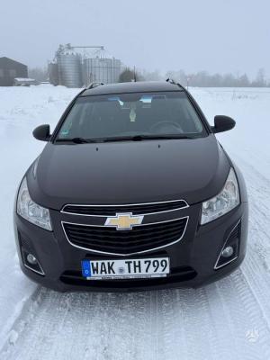 Red Chevrolet Cruze 2012 in Birzai, with an engine capacity of 1.69 L and mileage of 249 thousand km for 2999 €, photo 2 on AUTOMOTO.COM.LV