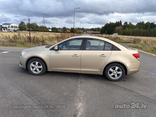 Chevrolet Cruze 2010 Tartu, ar dzinēja tilpumu 1.80 L un nobraukumu 121 tūkst. km par 3000 €, foto 5 vietnē AUTOMOTO.COM.LV