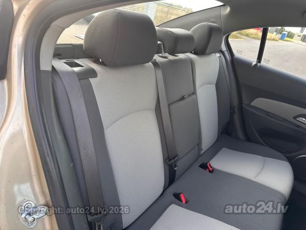 Chevrolet Cruze 2010 Tartu, ar dzinēja tilpumu 1.80 L un nobraukumu 121 tūkst. km par 3000 €, foto 11 vietnē AUTOMOTO.COM.LV