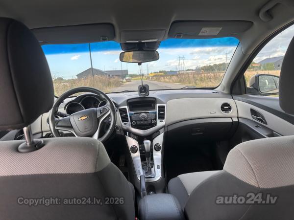 Chevrolet Cruze 2010 in Tartu, with an engine capacity of 1.80 L and mileage of 121 thousand km for 3000 €, photo 10 on AUTOMOTO.COM.LV