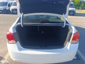 Chevrolet Cruze 2011 in Vilnius, with an engine capacity of 1.40 L and mileage of 138 thousand km for 4500 €, photo 19 on AUTOMOTO.COM.LV