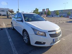 Chevrolet Cruze 2011 in Vilnius, with an engine capacity of 1.40 L and mileage of 138 thousand km for 4500 €, photo  on AUTOMOTO.COM.LV