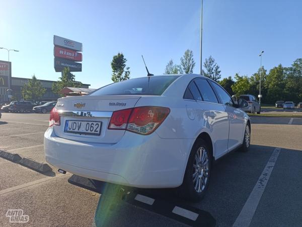 Chevrolet Cruze 2011 in Vilnius, with an engine capacity of 1.40 L and mileage of 138 thousand km for 4500 €, photo 3 on AUTOMOTO.COM.LV
