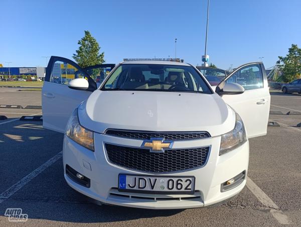 Chevrolet Cruze 2011 in Vilnius, with an engine capacity of 1.40 L and mileage of 138 thousand km for 4500 €, photo 7 on AUTOMOTO.COM.LV