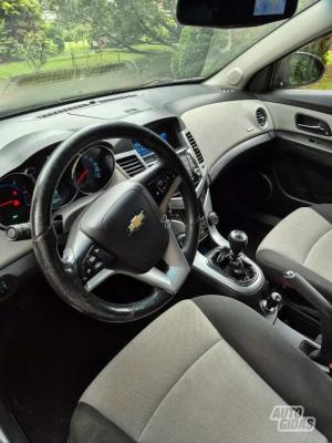 Chevrolet Cruze 2011 in Panevezys, with an engine capacity of 2.00 L and mileage of 245 thousand km for 2500 €, photo 6 on AUTOMOTO.COM.LV