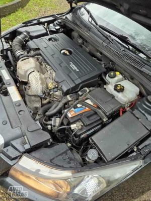 Chevrolet Cruze 2011 in Panevezys, with an engine capacity of 2.00 L and mileage of 245 thousand km for 2500 €, photo 8 on AUTOMOTO.COM.LV