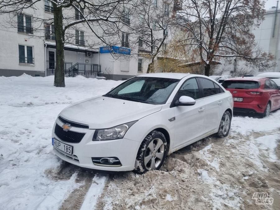Chevrolet Cruze 2012 in Vilnius, with an engine capacity of 2.00 L and mileage of 421 thousand km for 2000 €, photo 6 on AUTOMOTO.COM.LV