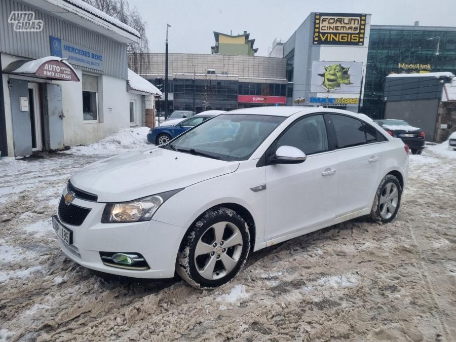 Chevrolet Cruze 2012 in Vilnius, with an engine capacity of 2.00 L and mileage of 421 thousand km for 2000 €, photo 8 on AUTOMOTO.COM.LV