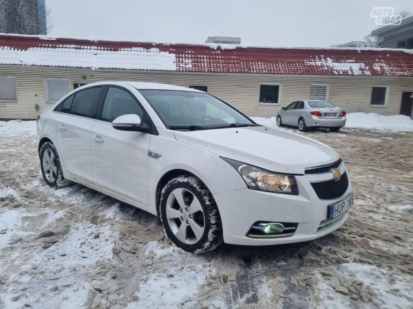 Chevrolet Cruze 2012 in Vilnius, with an engine capacity of 2.00 L and mileage of 421 thousand km for 2000 €, photo 8 on AUTOMOTO.COM.LV