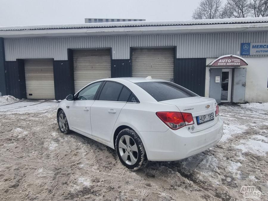 Chevrolet Cruze 2012 in Vilnius, with an engine capacity of 2.00 L and mileage of 421 thousand km for 2000 €, photo 18 on AUTOMOTO.COM.LV