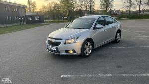 Chevrolet Cruze 2012 in Vilnius, with an engine capacity of 2.00 L and mileage of 256 thousand km for 3250 €, photo 3 on AUTOMOTO.COM.LV