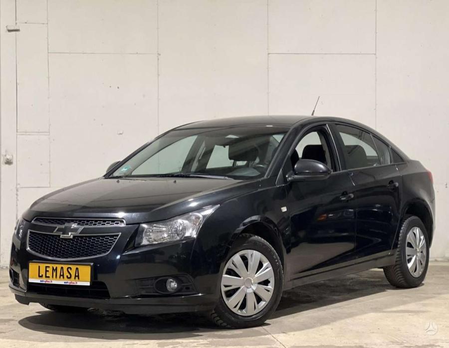 Chevrolet Cruze 2012 in Klaipeda, with an engine capacity of 0.00 L and mileage of 257 thousand km for 3999 €, photo 1 on AUTOMOTO.COM.LV