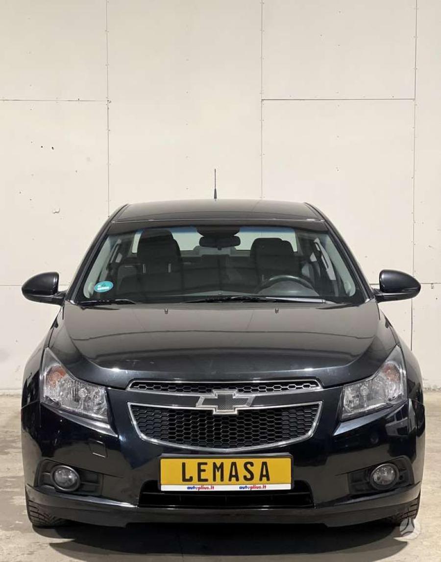 Chevrolet Cruze 2012 in Klaipeda, with an engine capacity of 0.00 L and mileage of 257 thousand km for 3999 €, photo 3 on AUTOMOTO.COM.LV