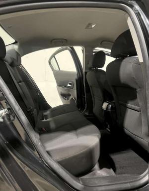Chevrolet Cruze 2012 in Klaipeda, with an engine capacity of 0.00 L and mileage of 257 thousand km for 3999 €, photo 6 on AUTOMOTO.COM.LV